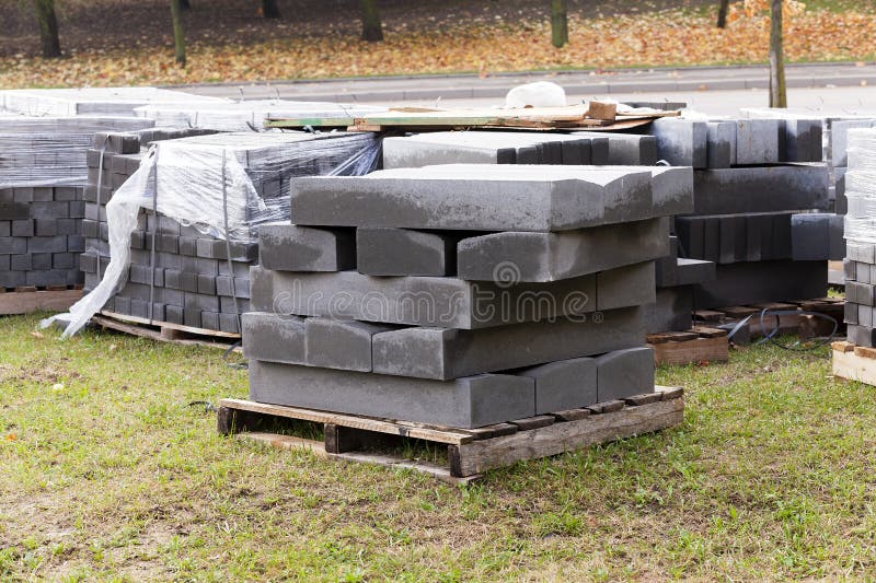 Paving slabs on a pallet stock photo. Image of delivered - 61149344