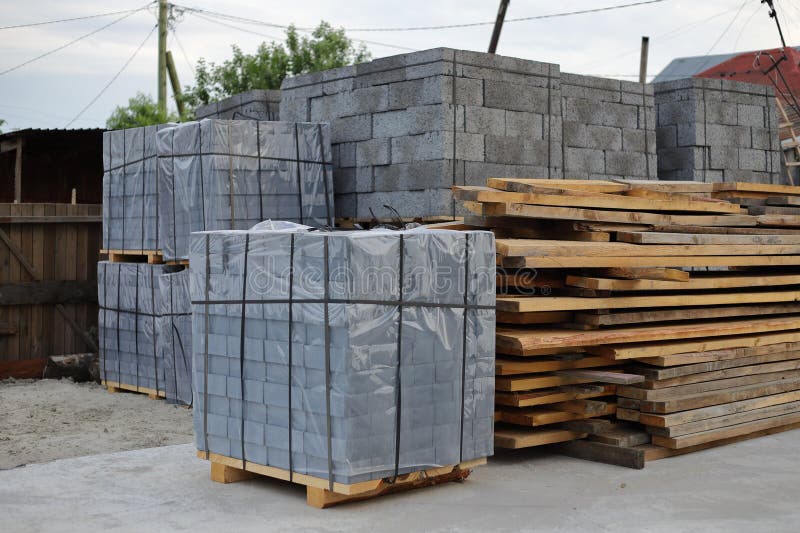 Paving Stone Pack in Cellophane on Wooden Pallets for House Building ...