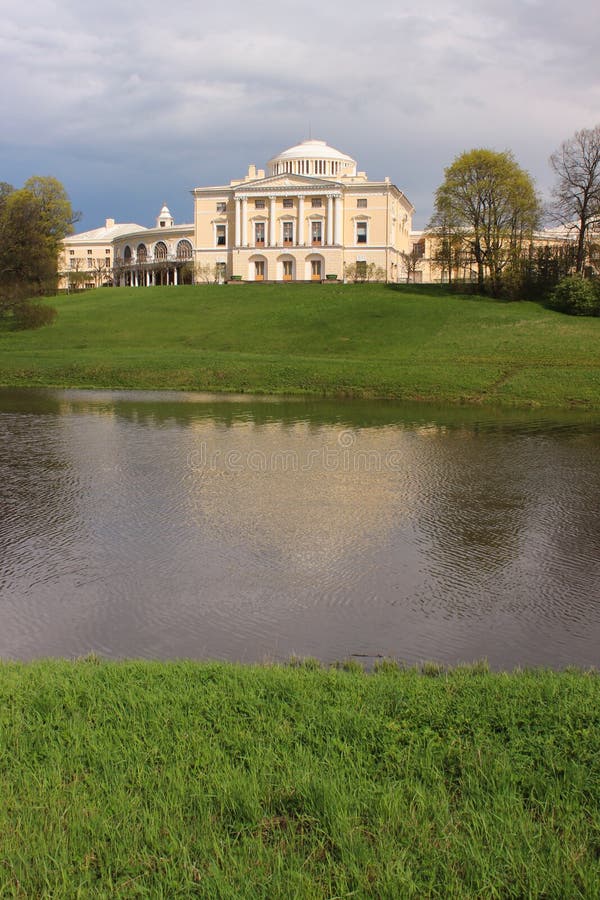 Pavlovsk Palace at Winter stock image. Image of pavlovsk - 35272807
