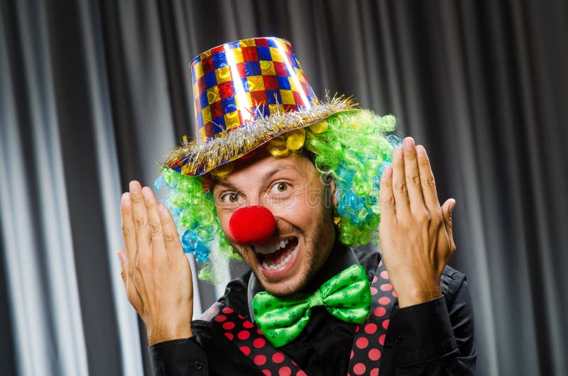 Payaso Divertido En Concepto Chistoso Foto de archivo - Imagen de ...