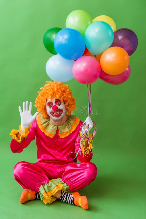 Payaso Que Agita Con Los Globos Foto de archivo - Imagen de globos ...