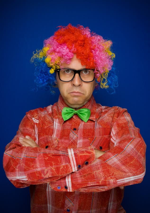 Payaso Serio En Traje Divertido Foto de archivo - Imagen de sonrisa ...
