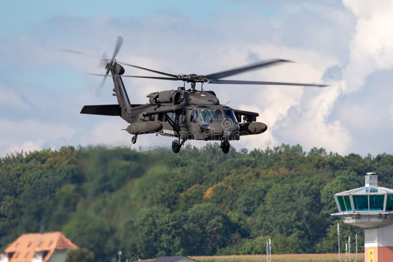 Austrian Armed Forces Austrian Army Sikorsky S-70A-42 Blackhawk ...