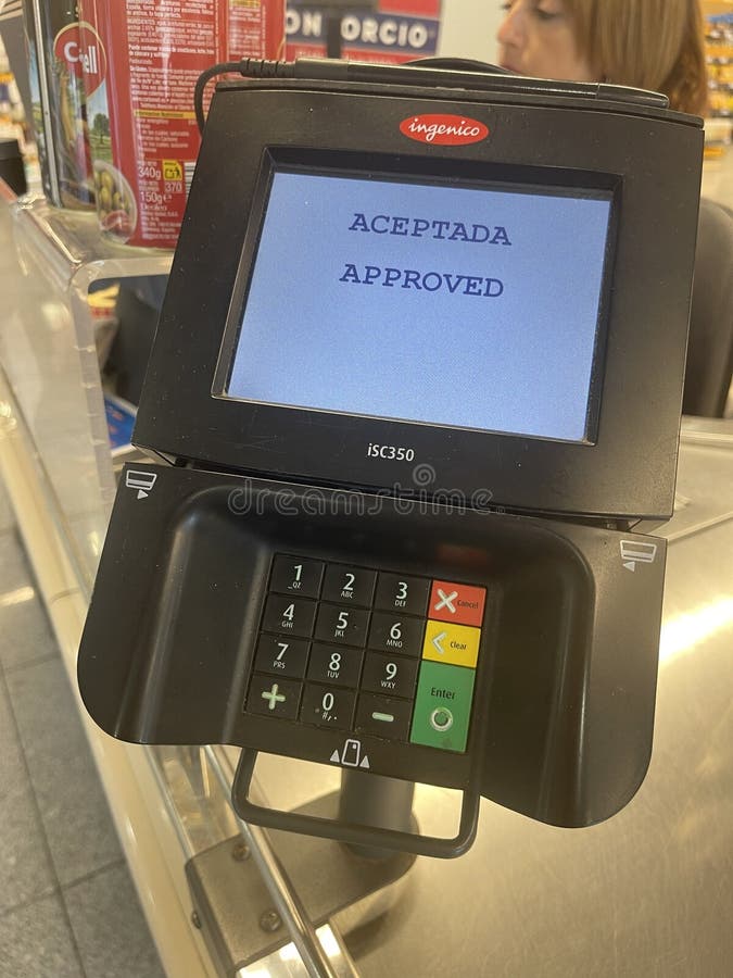 Payment Terminal with Approved Transaction in Retail Setting Editorial ...