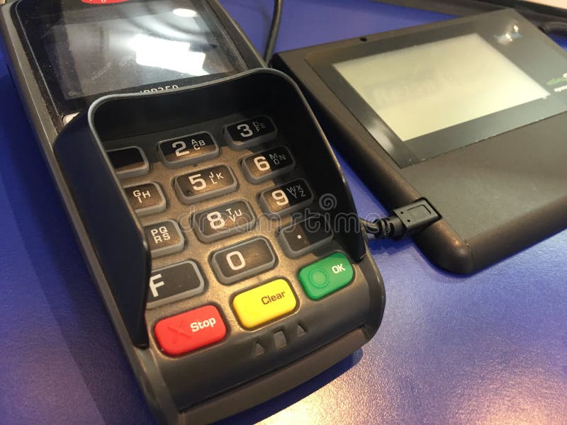 Payment terminal keypad editorial photography. Image of paying - 112757847