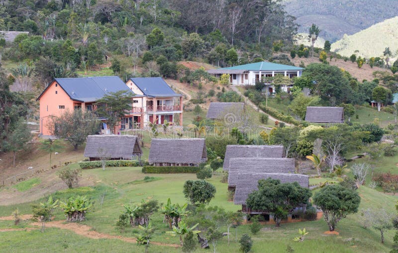 Paysage malgache typique image stock. Image du humide - 160010519