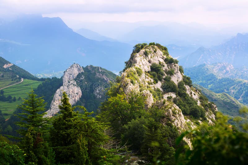 Paysage rocheux photo stock. Image du europe, nature - 59991860