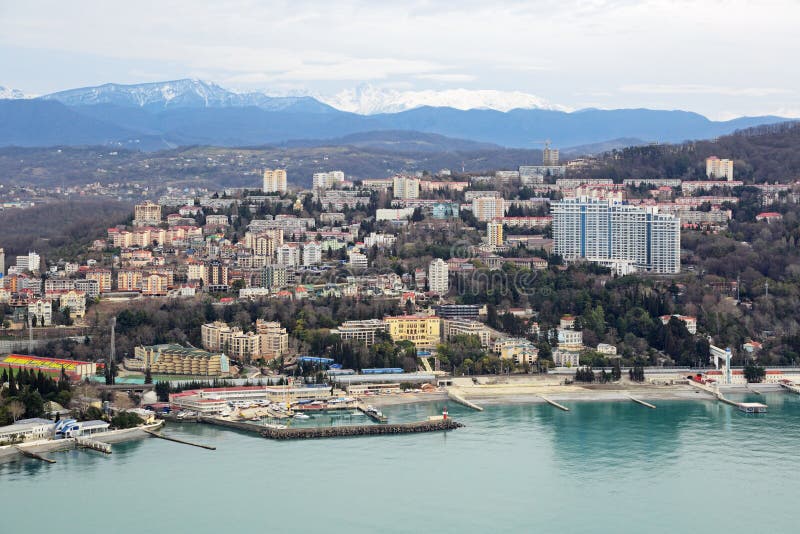 Paysage urbain de Sotchi image éditorial. Image du horizontal - 43989865