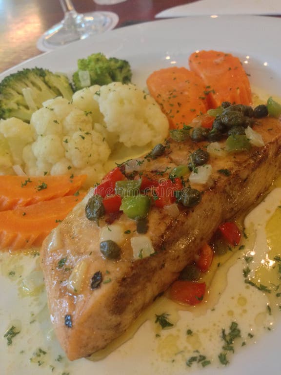 PB Smiley editorial image. Image of recipe, cuisine, dish - 42694320