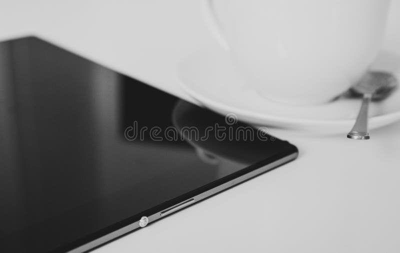 PC negra de la tablilla imagen de archivo. Imagen de departamento ...