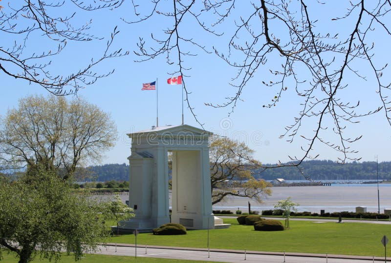 The Peace Arch Monument in Peace Arch Historical State Park Stock Photo ...