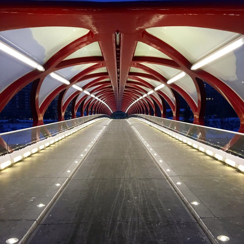 Peace Bridge, Calgary editorial stock image. Image of calgary - 159389484