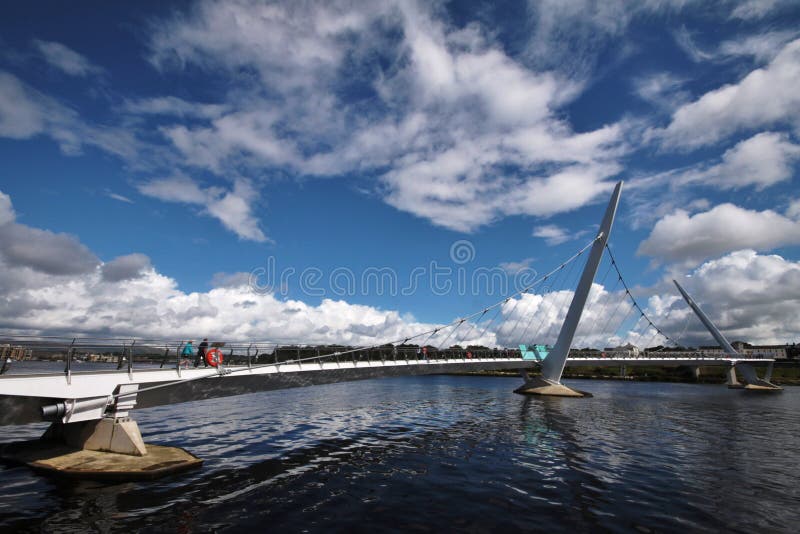Peace Bridge in Londonderry Editorial Photography - Image of tourism ...