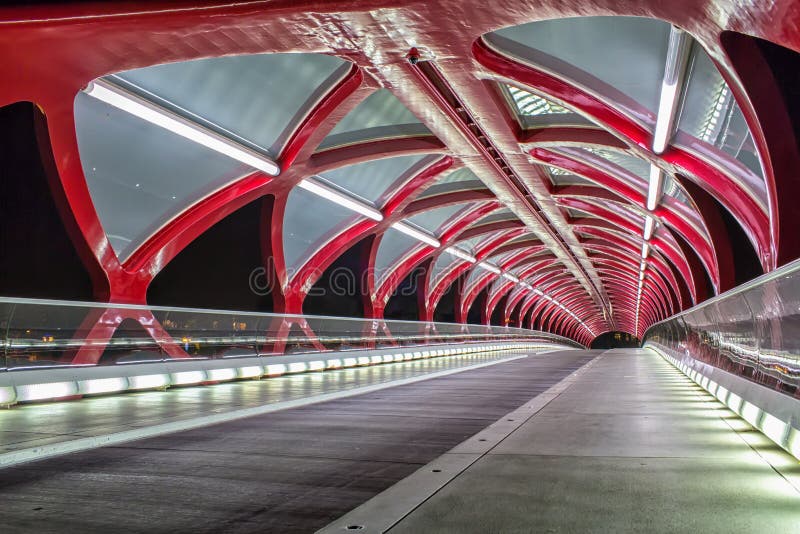 Night View of Calgary`s Peace Bridge. Editorial Image - Image of line ...