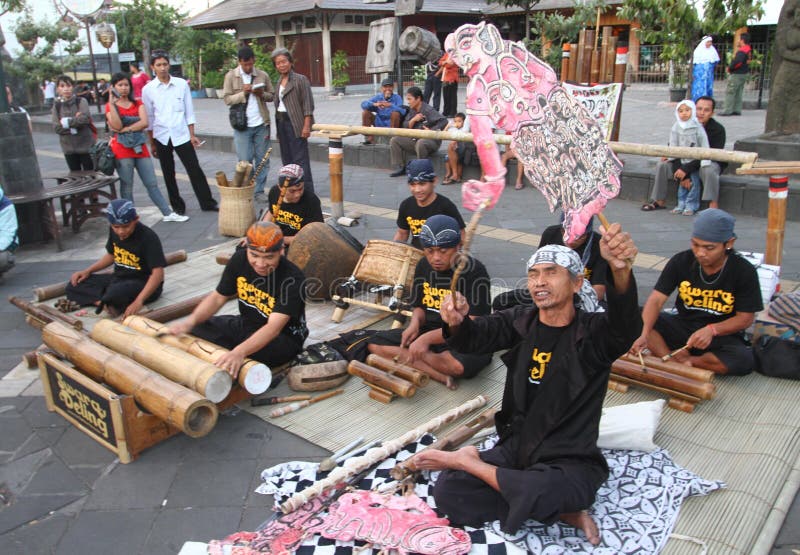 Peace in solo editorial photo. Image of indonesia, java - 32406751