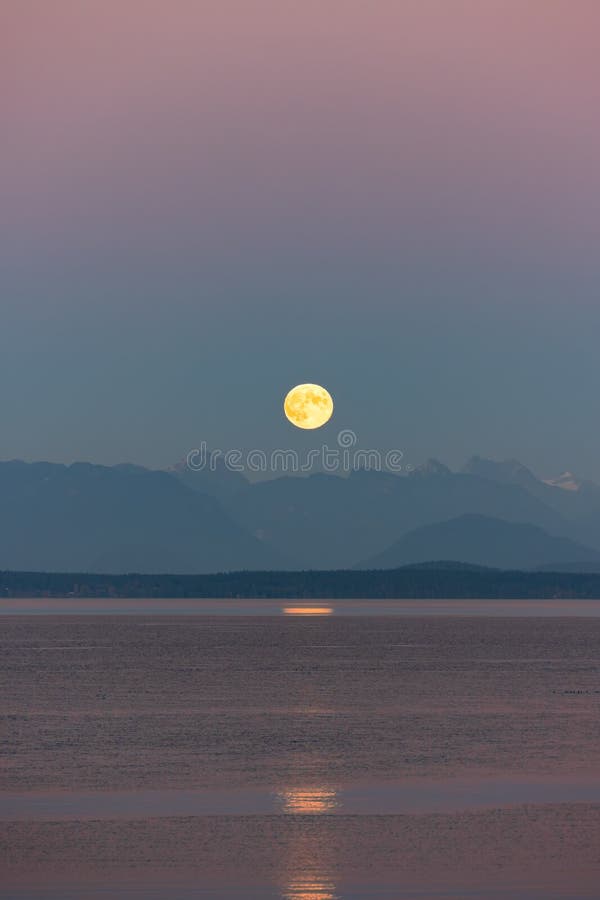 Peaceful Scene with Full Monn at the Waterfront Stock Photo - Image of ...
