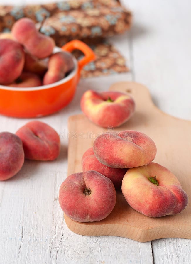 Peach Figs in a Ceramic Bowl on a White Background Stock Image - Image ...