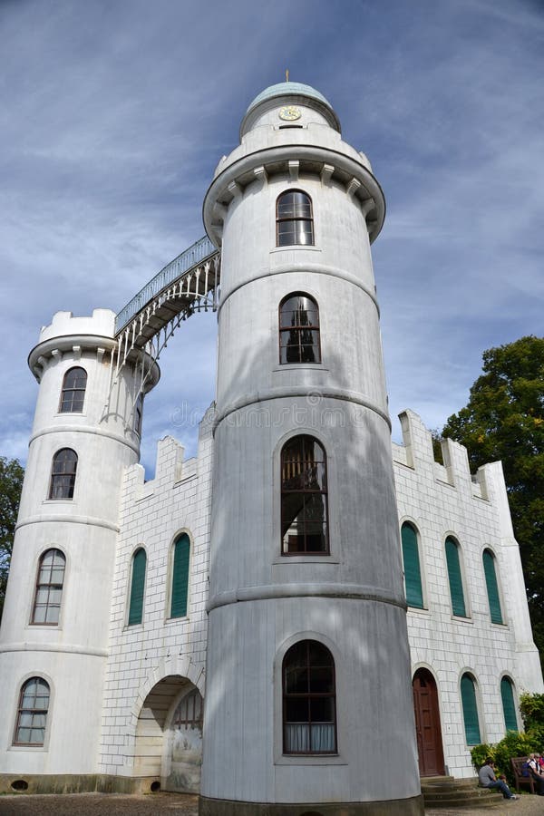 Peacock Island Castle Stock Image Image Of White Palace 21882143