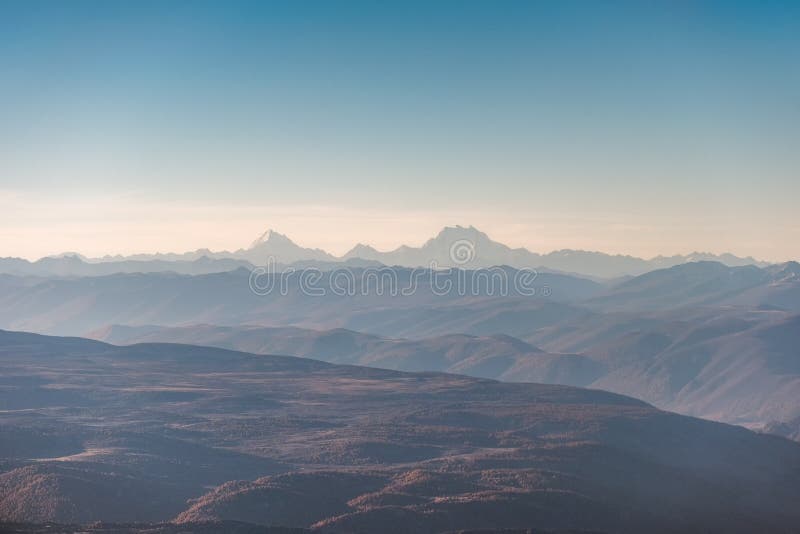 China Mountain at Zhang Jie Jia Stock Image - Image of concision, asia ...