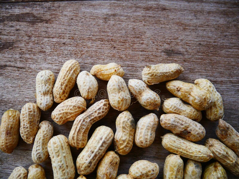Peanut Open Shell on Group of Peanuts Close Shell Stock Image - Image ...
