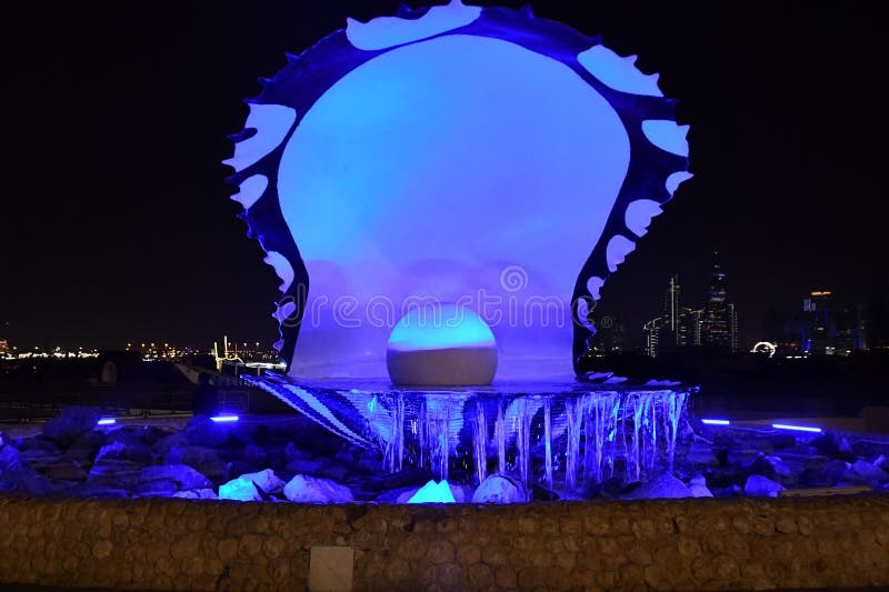 The Pearl Monument in Doha, Qatar Editorial Image - Image of historic ...