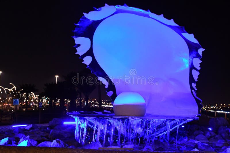 The Pearl Monument in Doha, Qatar Stock Illustration - Illustration of ...