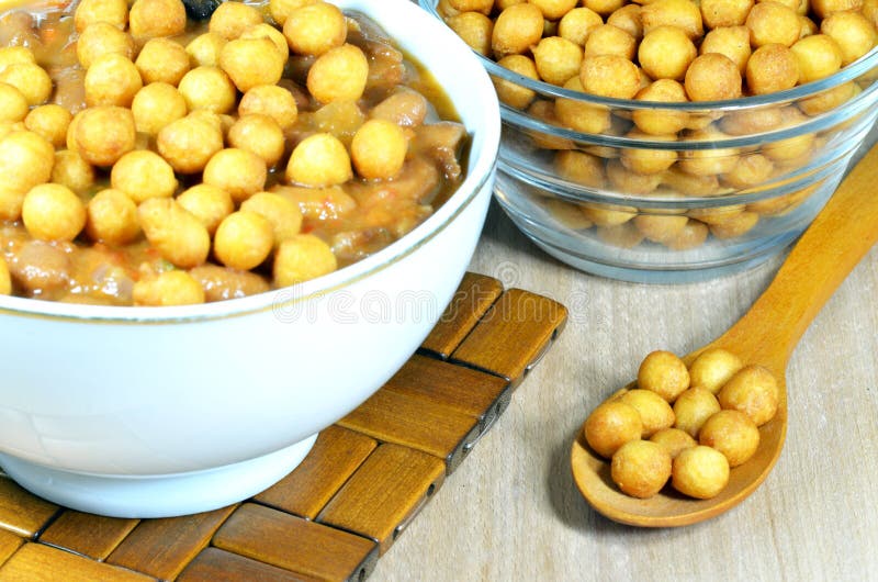 Pearl soup stock image. Image of crouton, glass, decoration - 28814685