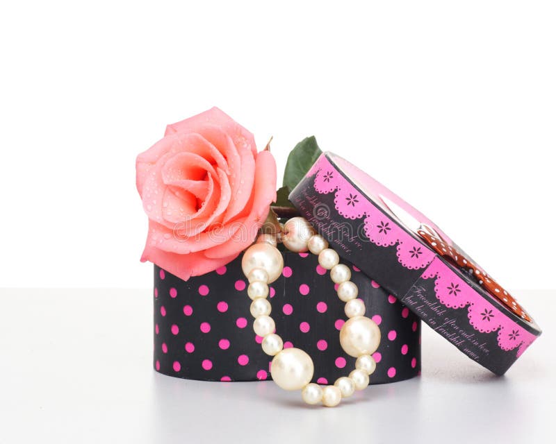 Pearls Inside Open Gift Box Pink Rose Stock Photos - Free & Royalty ...