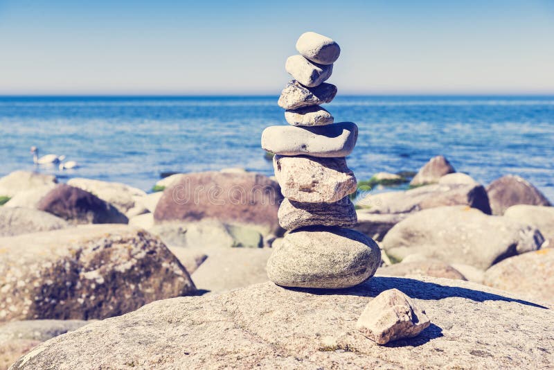 Pebble stack on beach stock image. Image of beach, balance - 2899485