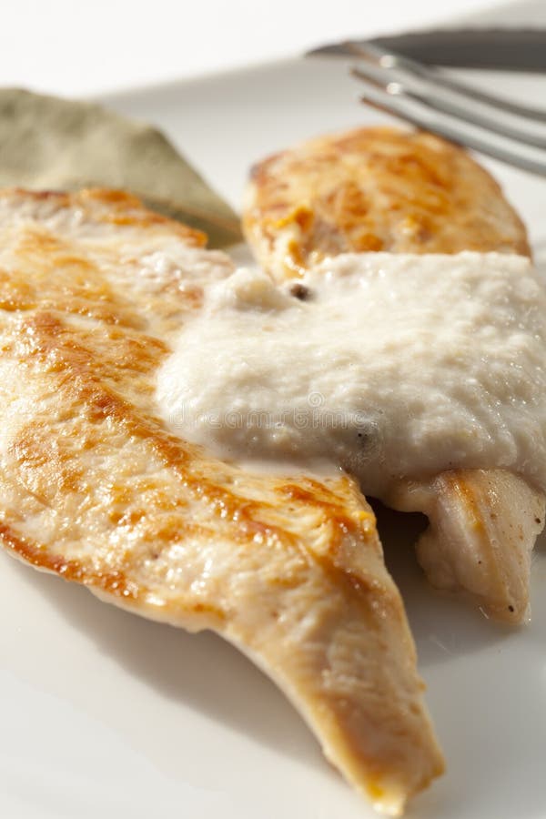 Pecho De Pollo Asado A La Parilla Foto de archivo - Imagen de hierro ...