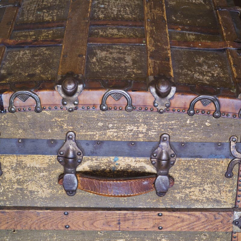 Pecho Del Vintage Imagen. Imagen: 4185153