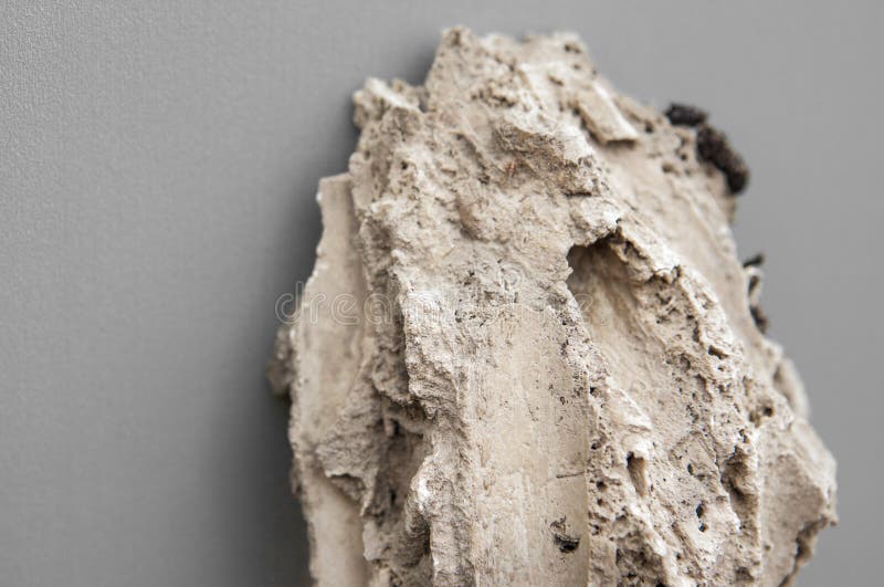 Pedazo De Roca Del Travertino Aislado Imagen de archivo - Imagen de ...