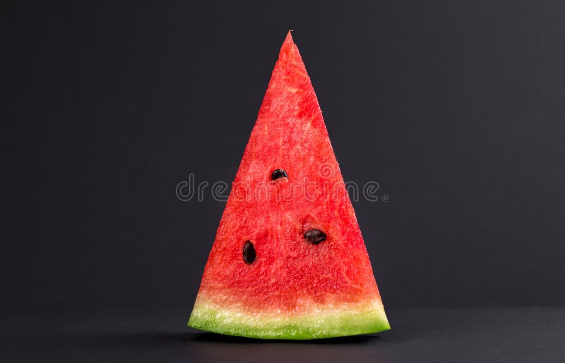 Pedazo Triangular De Sandía Madura Imagen de archivo - Imagen de jugo ...