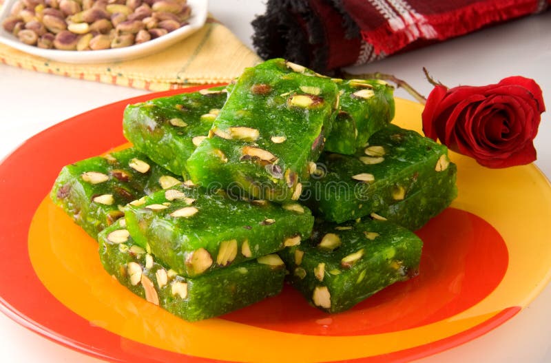 Pedazos de Pista Halwa imagen de archivo. Imagen de sabroso - 34193941