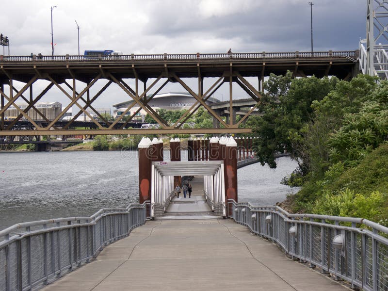 Pedestrian bridge editorial photo. Image of beautiful - 72959341