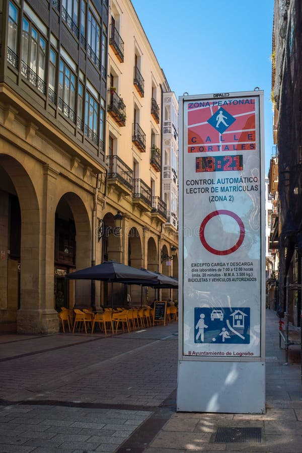 Pedestrian Zone Sign on a Street Stock Image - Image of arch, asphalt ...
