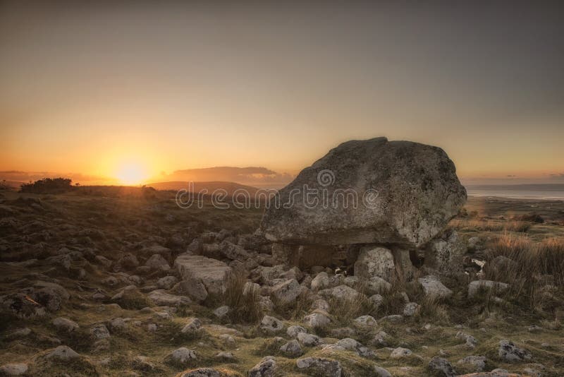 Pedra Do Rei Arthur No Por Do Sol Foto de Stock - Imagem de arthur ...