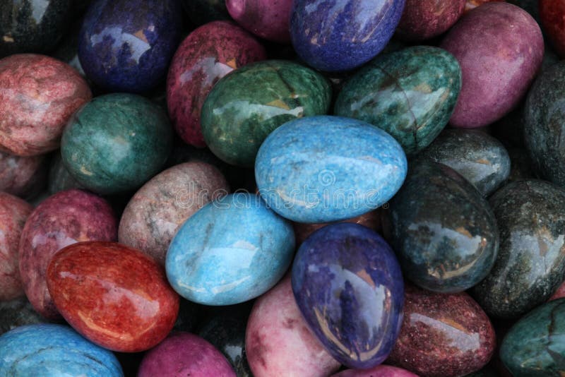 Pedras coloridas foto de stock. Imagem de colorido, interior - 50020420