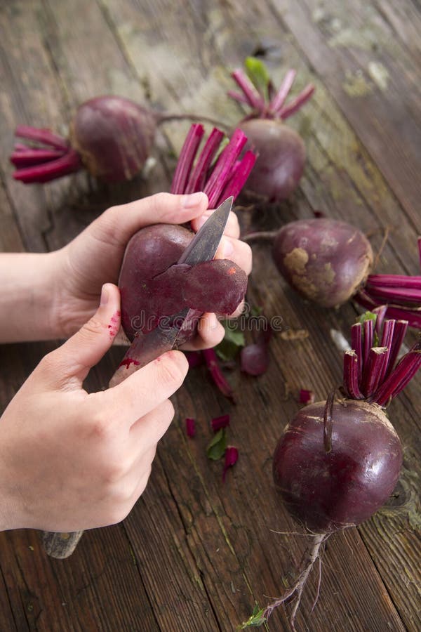 Peel the beetroot stock photo. Image of beets, cuisine - 72803284