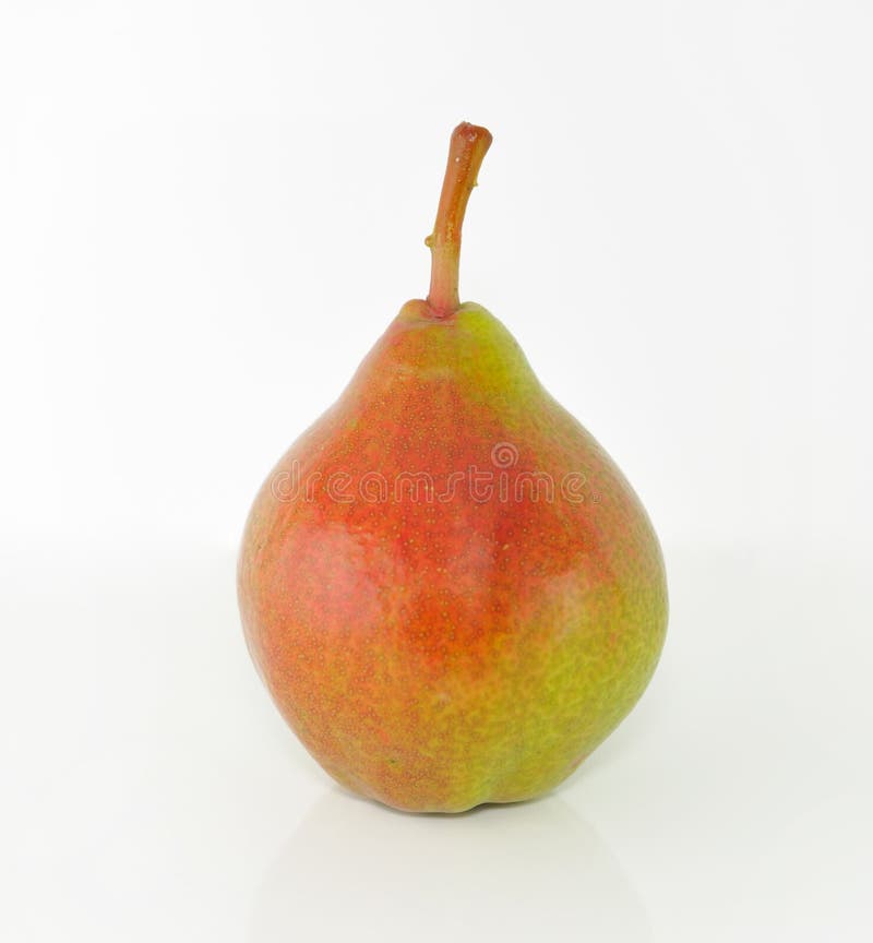 Peer Rood En Groen Op Een Witte Achtergrond. Stock Foto - Image of ...