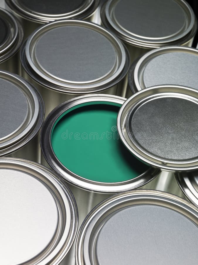 Peignez La Pleine Trame De Bidons Image stock - Image du image, dessus ...