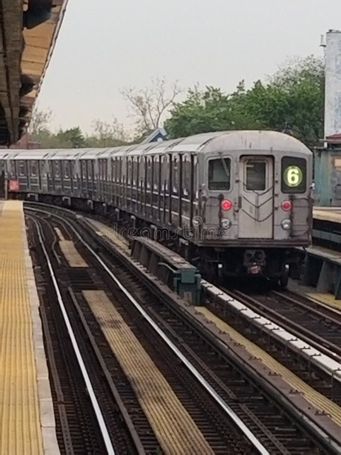 Pelham Bay 6 Train stock image. Image of nyct, bronx - 149699917