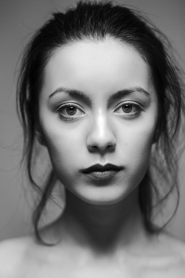 Pelo azotado por el viento imagen de archivo. Imagen de belleza - 47493487