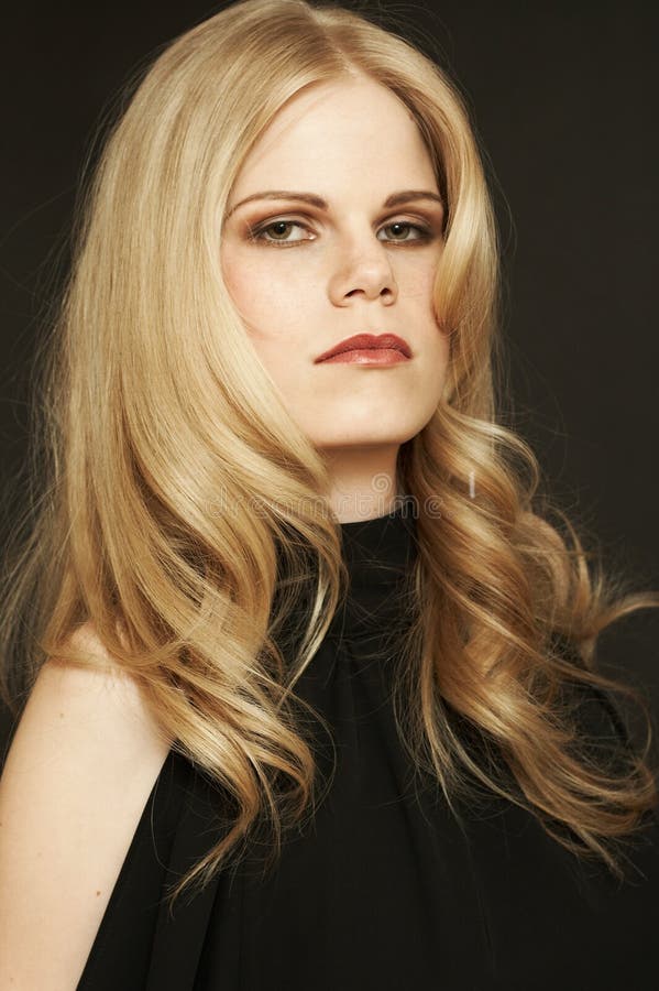 Pelo del color del trigo imagen de archivo. Imagen de polvo - 896077