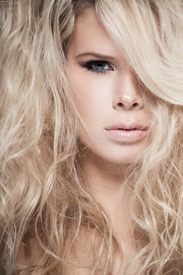 Pelo enredado imagen de archivo. Imagen de haircut, adulto - 27264293