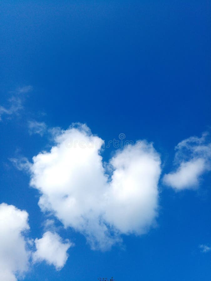 Pemandangan Awan Di Langit Biru Pada Sore Hari Stock Image Image Of Awan Pemandangan 248652751