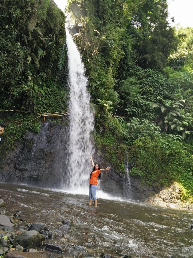 Pemandangan Geben Wasser Frei Redaktionelles Stockbild - Bild von ...