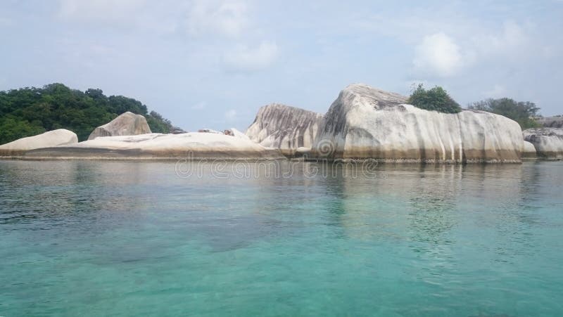 Pemandangan pulau belitung stock image. Image of cliff - 207698119