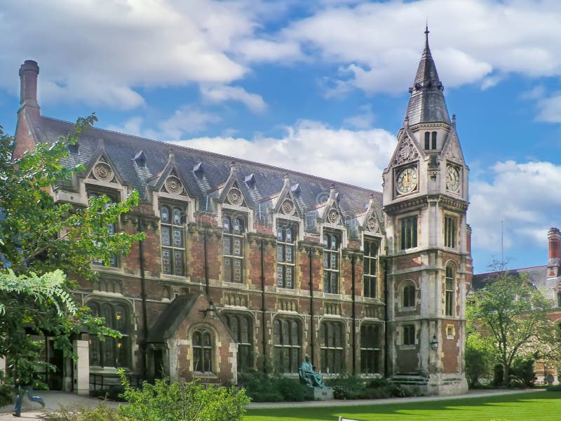 Pembroke College, Cambridge, England Stock Image - Image of courtyard ...