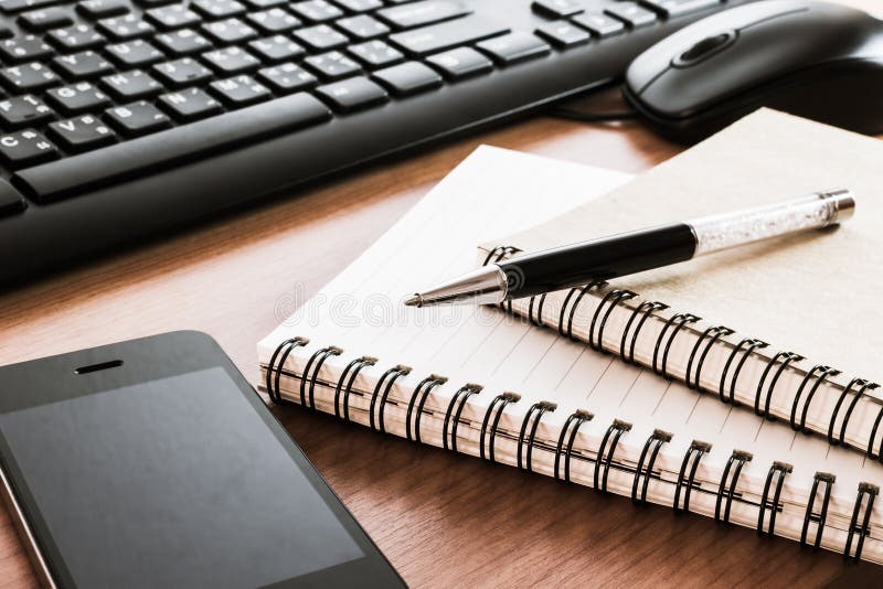 Mouse in a Cell Culture Dish Stock Image - Image of tube, dish: 164012345